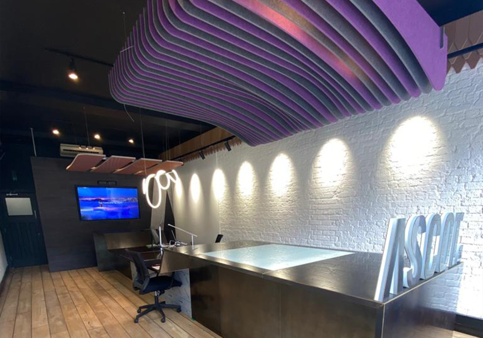 Ascot Signs Showroom | Acoufelt